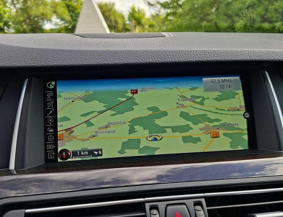 White BMW 535 2015 in Kretinga, with an engine capacity of 2.99 L and mileage of 242 thousand km for 14299 €, photo 27 on AUTOMOTO.COM.LV