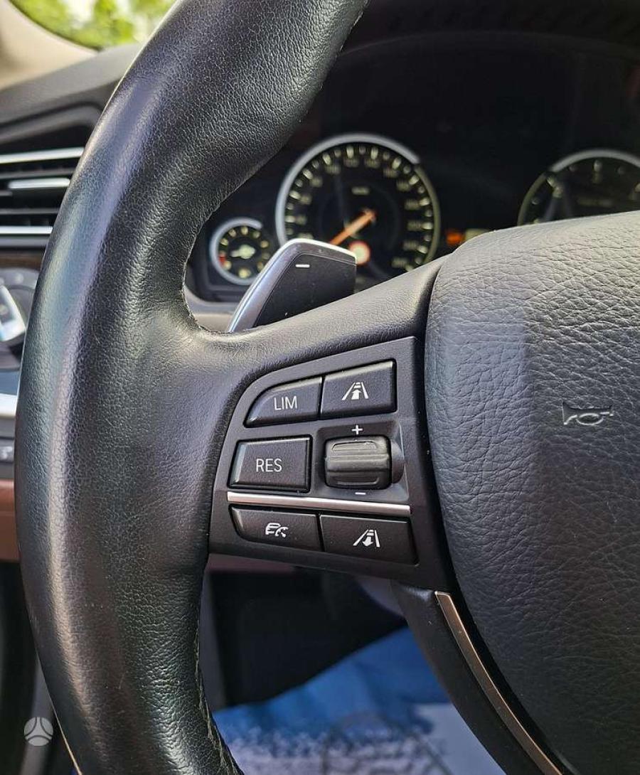 White BMW 535 2015 in Kretinga, with an engine capacity of 2.99 L and mileage of 242 thousand km for 14299 €, photo 33 on AUTOMOTO.COM.LV