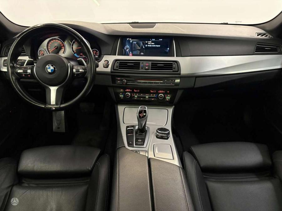 White BMW 535 2017 in Marijampole, with an engine capacity of 2.99 L and mileage of 288 thousand km for 14450 €, photo 20 on AUTOMOTO.COM.LV