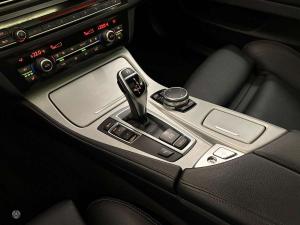 White BMW 535 2017 in Marijampole, with an engine capacity of 2.99 L and mileage of 288 thousand km for 14450 €, photo 25 on AUTOMOTO.COM.LV