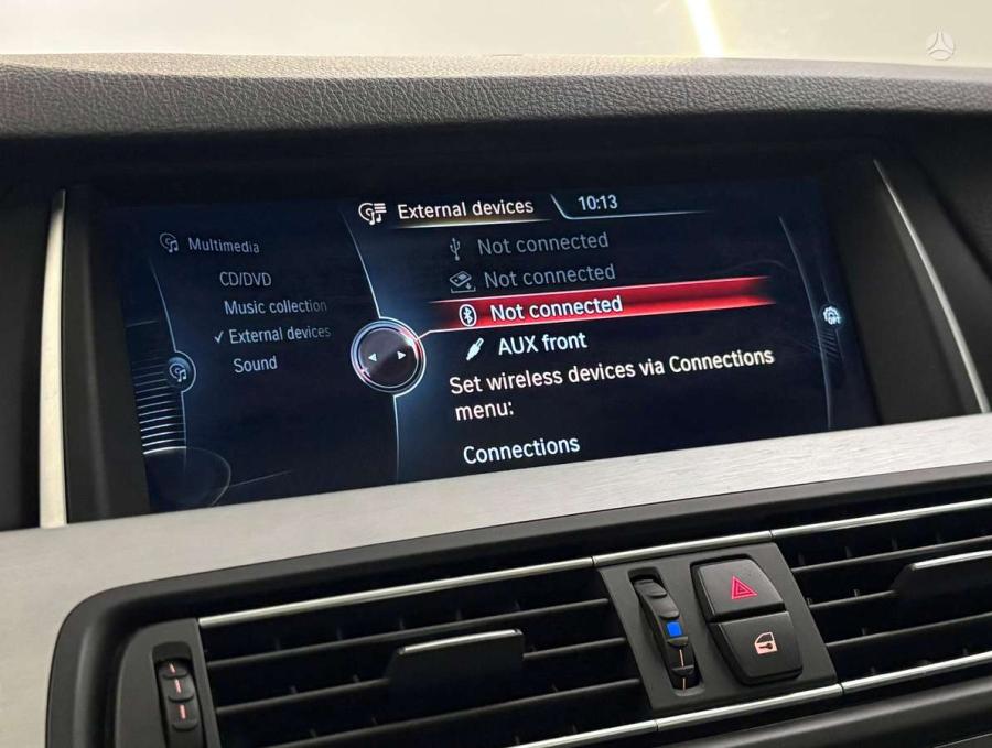 White BMW 535 2017 in Marijampole, with an engine capacity of 2.99 L and mileage of 288 thousand km for 14450 €, photo 26 on AUTOMOTO.COM.LV