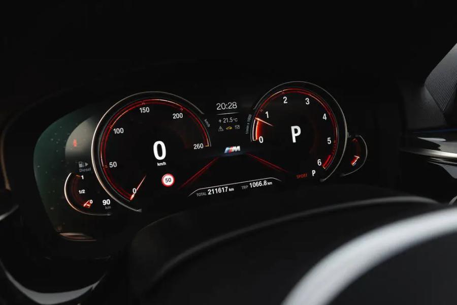 Черный БМВ 540 2019 в Елгава, объемом двигателя 3.00 л и пробегом 210 тыс. км за 25350 €, фото 21 на AUTOMOTO.COM.LV
