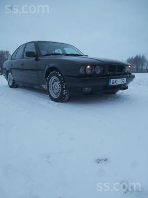 Black BMW 540 1993 in Balvi, with an engine capacity of 4.00 L and mileage of 386 thousand km for 5500 €, photo 11 on AUTOMOTO.COM.LV