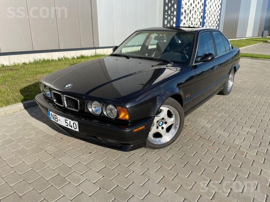 Черный БМВ 540 1995 в Рига, объемом двигателя 4.00 л и пробегом 300 тыс. км за 25000 €, фото 3 на AUTOMOTO.COM.LV
