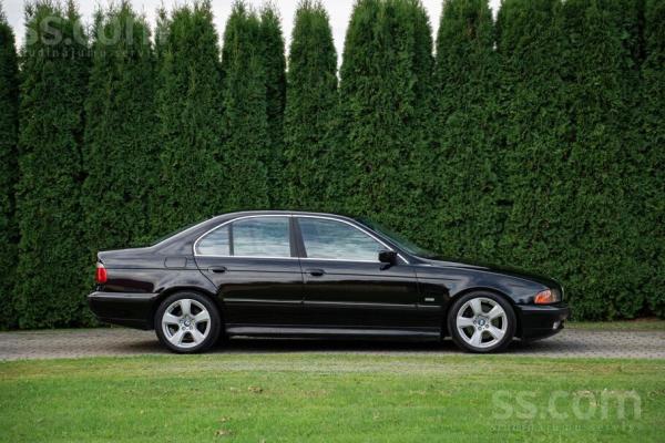 Black BMW 540 1996 in Riga, with an engine capacity of 4.40 L and mileage of 300 thousand km for 6450 €, photo 8 on AUTOMOTO.COM.LV