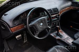 Black BMW 540 1996 in Riga, with an engine capacity of 4.40 L and mileage of 300 thousand km for 6450 €, photo 12 on AUTOMOTO.COM.LV