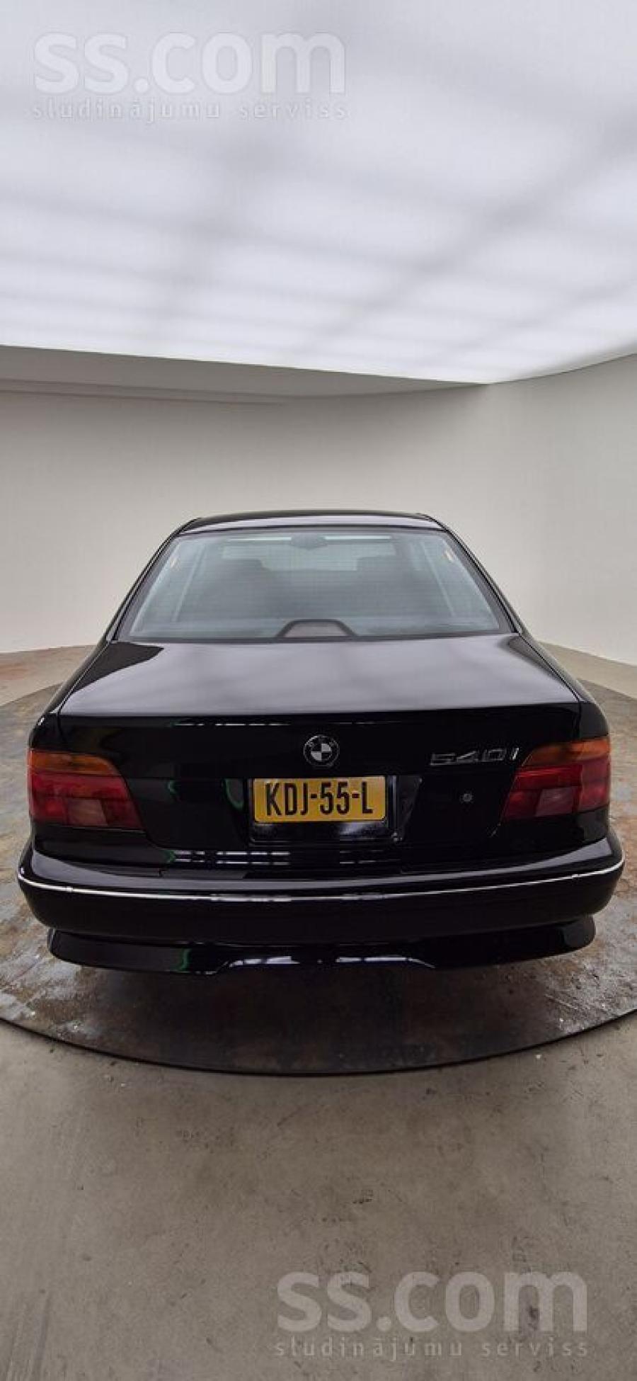 Melns BMW 540 1998 Daugavpils, ar dzinēja tilpumu 4.40 L un nobraukumu 77 tūkst. km par 24000 €, foto 4 vietnē AUTOMOTO.COM.LV