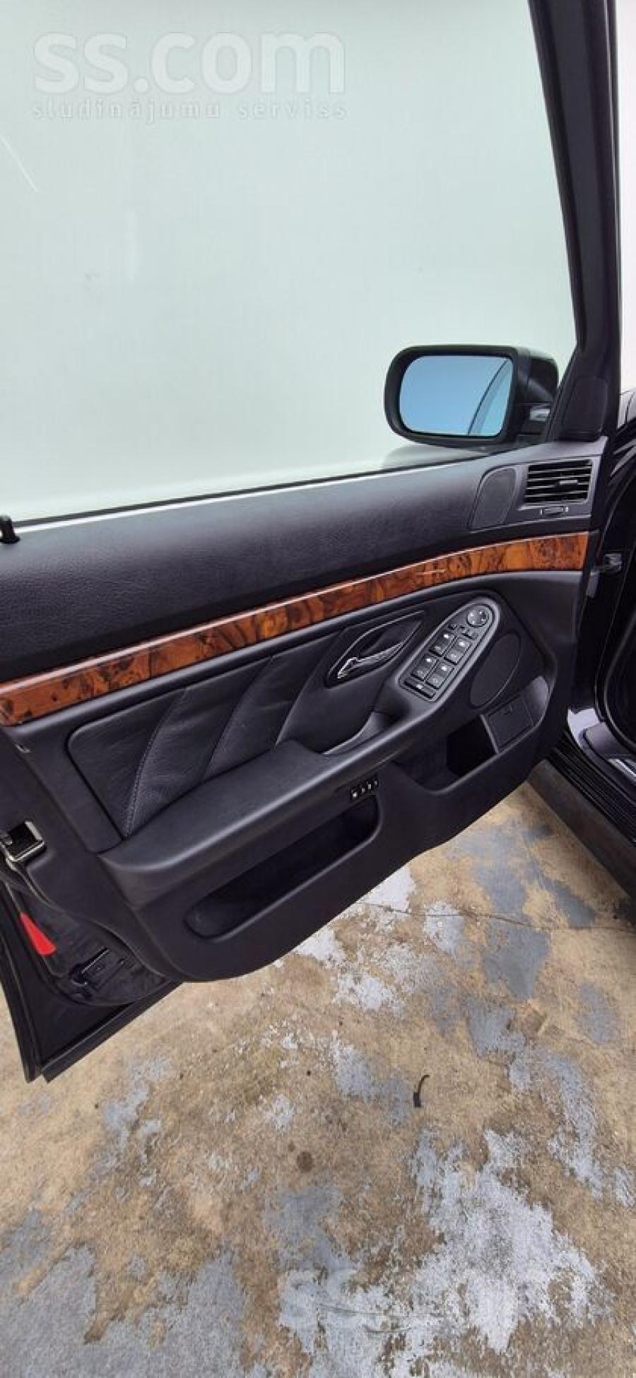 Melns BMW 540 1998 Daugavpils, ar dzinēja tilpumu 4.40 L un nobraukumu 77 tūkst. km par 24000 €, foto 7 vietnē AUTOMOTO.COM.LV