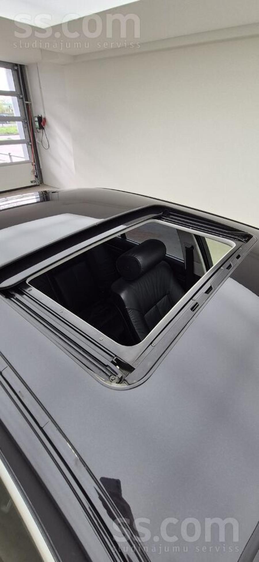 Melns BMW 540 1998 Daugavpils, ar dzinēja tilpumu 4.40 L un nobraukumu 77 tūkst. km par 24000 €, foto 14 vietnē AUTOMOTO.COM.LV