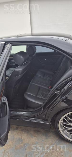 Melns BMW 540 1998 Daugavpils, ar dzinēja tilpumu 4.40 L un nobraukumu 77 tūkst. km par 24000 €, foto 17 vietnē AUTOMOTO.COM.LV