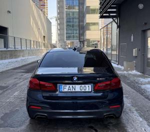 Black BMW 540 2017 in Vilnius, with an engine capacity of 3.00 L and mileage of 216 thousand km for 28000 €, photo 4 on AUTOMOTO.COM.LV