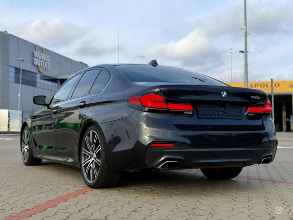 Black BMW 540 2017 in Vilnius, with an engine capacity of 3.00 L and mileage of 160 thousand km for 26950 €, photo 3 on AUTOMOTO.COM.LV