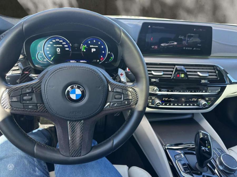 Melns BMW 540 2017 Kauņa, ar dzinēja tilpumu 3.00 L un nobraukumu 89 tūkst. km par 29500 €, foto 14 vietnē AUTOMOTO.COM.LV