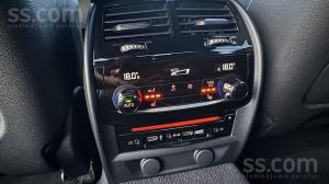 Black BMW 540 2017 in Riga, with an engine capacity of 3.00 L and mileage of 130 thousand km for 33500 €, photo 14 on AUTOMOTO.COM.LV