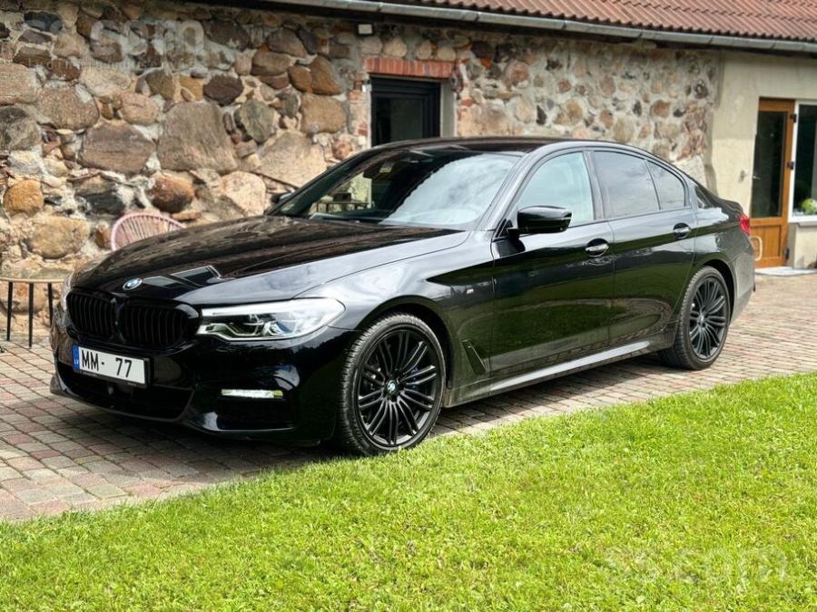 Black BMW 540 2017 in Riga, with an engine capacity of 3.00 L and mileage of 130 thousand km for 33500 €, photo 22 on AUTOMOTO.COM.LV