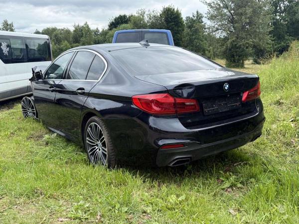 Melns BMW 540 2017 Viļņa, ar dzinēja tilpumu 3.00 L un nobraukumu 170 tūkst. km par 11300 €, foto 1 vietnē AUTOMOTO.COM.LV