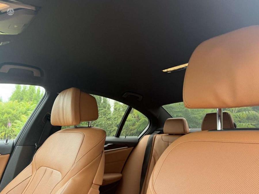 Melns BMW 540 2017 Viļņa, ar dzinēja tilpumu 3.00 L un nobraukumu 170 tūkst. km par 11300 €, foto 6 vietnē AUTOMOTO.COM.LV