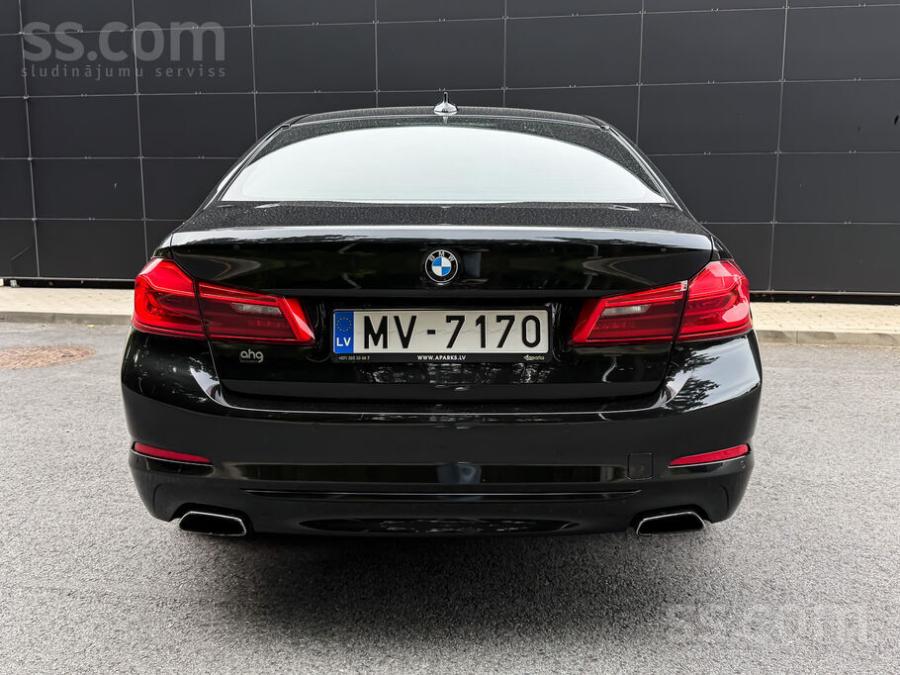 Melns BMW 540 2017 Jelgava, ar dzinēja tilpumu 3.00 L un nobraukumu 259 tūkst. km par 18600 €, foto 8 vietnē AUTOMOTO.COM.LV