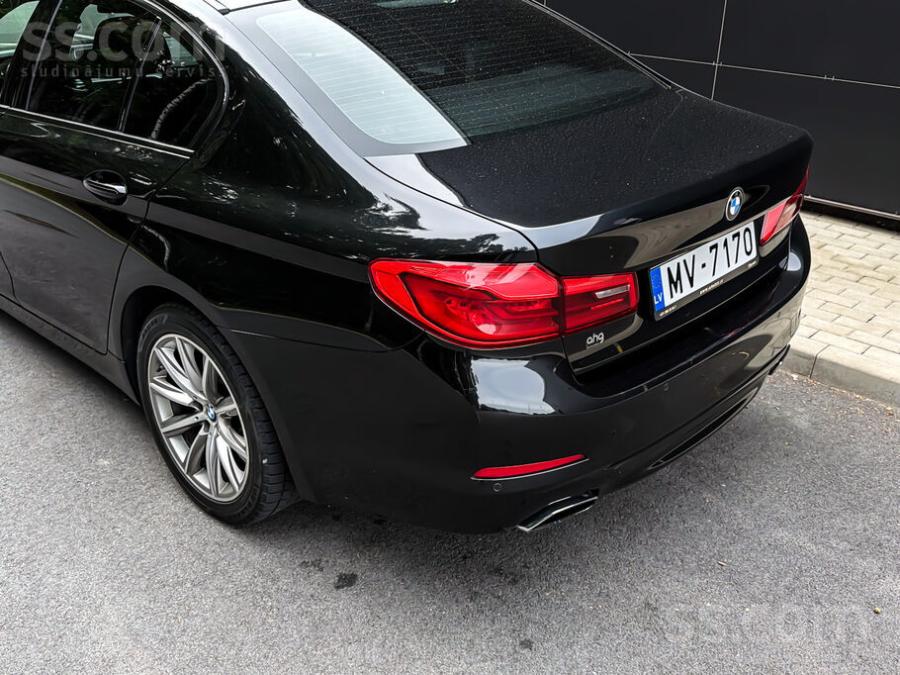Melns BMW 540 2017 Jelgava, ar dzinēja tilpumu 3.00 L un nobraukumu 259 tūkst. km par 18600 €, foto 12 vietnē AUTOMOTO.COM.LV