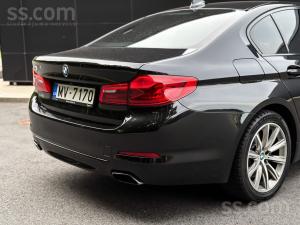 Melns BMW 540 2017 Jelgava, ar dzinēja tilpumu 3.00 L un nobraukumu 259 tūkst. km par 18600 €, foto 17 vietnē AUTOMOTO.COM.LV