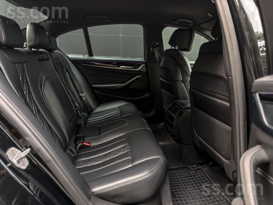 Melns BMW 540 2017 Jelgava, ar dzinēja tilpumu 3.00 L un nobraukumu 259 tūkst. km par 18600 €, foto 20 vietnē AUTOMOTO.COM.LV