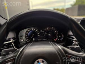 Melns BMW 540 2017 Jelgava, ar dzinēja tilpumu 3.00 L un nobraukumu 259 tūkst. km par 18600 €, foto 25 vietnē AUTOMOTO.COM.LV