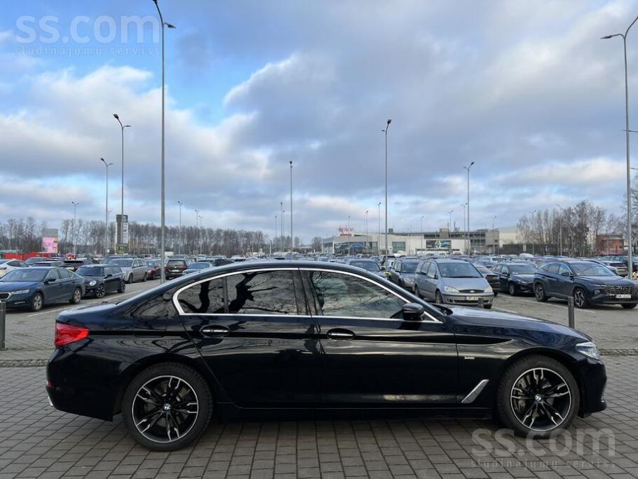 Melns BMW 540 2018 Rīga, ar dzinēja tilpumu 3.00 L un nobraukumu 83 tūkst. km par 22500 €, foto 5 vietnē AUTOMOTO.COM.LV