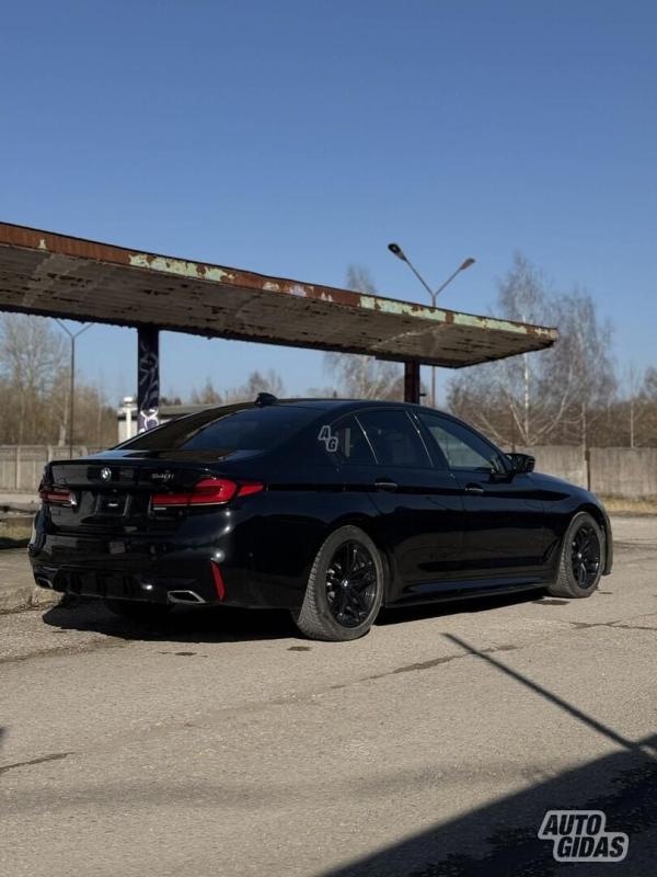 Melns BMW 540 2018 Viļņa, ar dzinēja tilpumu 3.00 L un nobraukumu 181 tūkst. km par 28500 €, foto 8 vietnē AUTOMOTO.COM.LV