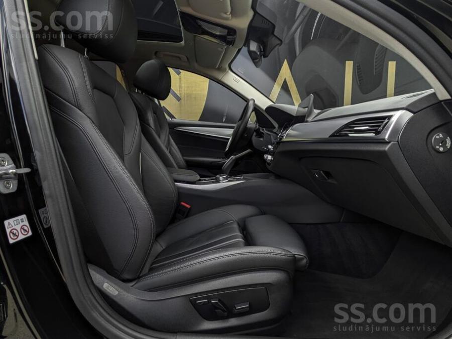 Black BMW 540 2018 in Tukums, with an engine capacity of 3.00 L and mileage of 141 thousand km for 28800 €, photo 8 on AUTOMOTO.COM.LV
