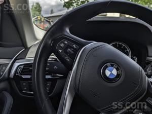 Black BMW 540 2018 in Tukums, with an engine capacity of 3.00 L and mileage of 141 thousand km for 28800 €, photo 11 on AUTOMOTO.COM.LV