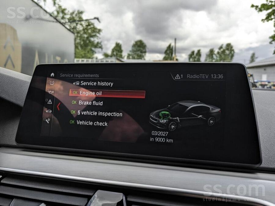 Black BMW 540 2018 in Tukums, with an engine capacity of 3.00 L and mileage of 141 thousand km for 28800 €, photo 15 on AUTOMOTO.COM.LV