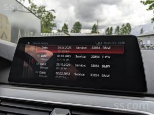 Black BMW 540 2018 in Tukums, with an engine capacity of 3.00 L and mileage of 141 thousand km for 28800 €, photo 22 on AUTOMOTO.COM.LV