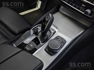 Black BMW 540 2018 in Tukums, with an engine capacity of 3.00 L and mileage of 141 thousand km for 28800 €, photo 23 on AUTOMOTO.COM.LV