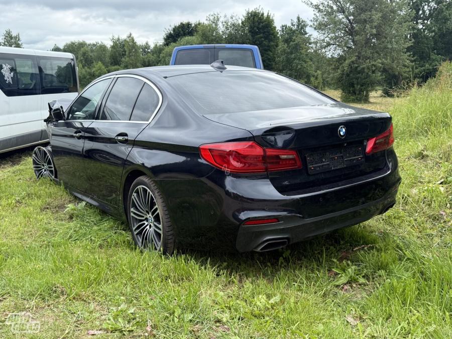 Черный БМВ 540 2018 в Вильнюс, объемом двигателя 4.00 л и пробегом 170 тыс. км за 11700 €, фото 1 на AUTOMOTO.COM.LV