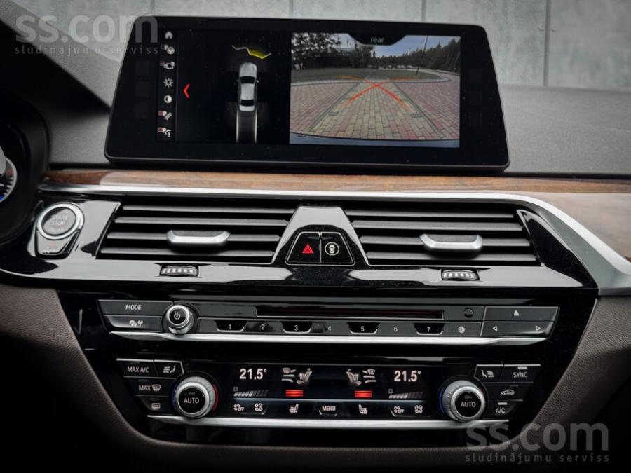 Melns BMW 540 2018 Rīga, ar dzinēja tilpumu 3.00 L un nobraukumu 175 tūkst. km par 29800 €, foto 16 vietnē AUTOMOTO.COM.LV