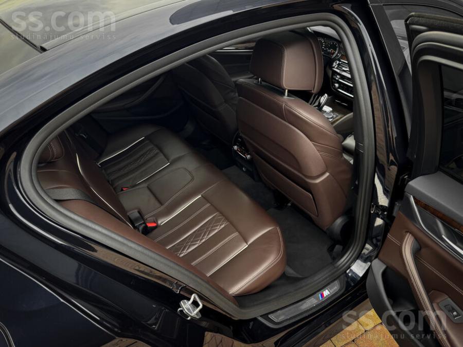 Melns BMW 540 2018 Rīga, ar dzinēja tilpumu 3.00 L un nobraukumu 175 tūkst. km par 29800 €, foto 19 vietnē AUTOMOTO.COM.LV