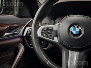 Melns BMW 540 2018 Rīga, ar dzinēja tilpumu 3.00 L un nobraukumu 175 tūkst. km par 29800 €, foto 25 vietnē AUTOMOTO.COM.LV
