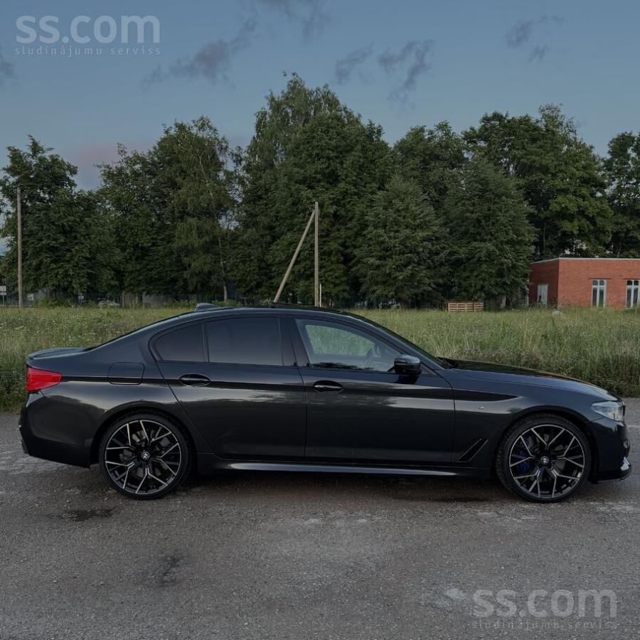 Black BMW 540 2019 in Rezekne, with an engine capacity of 3.00 L and mileage of 186 thousand km for 34000 €, photo 5 on AUTOMOTO.COM.LV