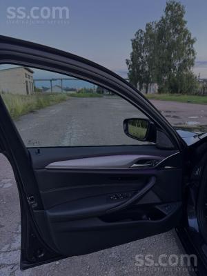 Black BMW 540 2019 in Rezekne, with an engine capacity of 3.00 L and mileage of 186 thousand km for 34000 €, photo 10 on AUTOMOTO.COM.LV