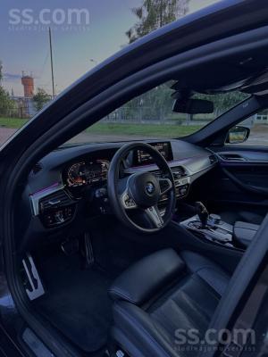 Black BMW 540 2019 in Rezekne, with an engine capacity of 3.00 L and mileage of 186 thousand km for 34000 €, photo 12 on AUTOMOTO.COM.LV