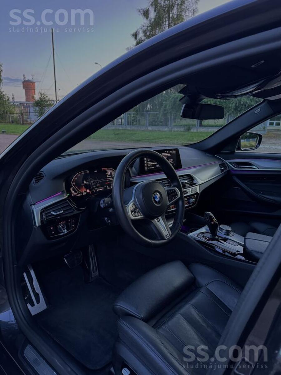 Black BMW 540 2019 in Rezekne, with an engine capacity of 3.00 L and mileage of 186 thousand km for 34000 €, photo 12 on AUTOMOTO.COM.LV