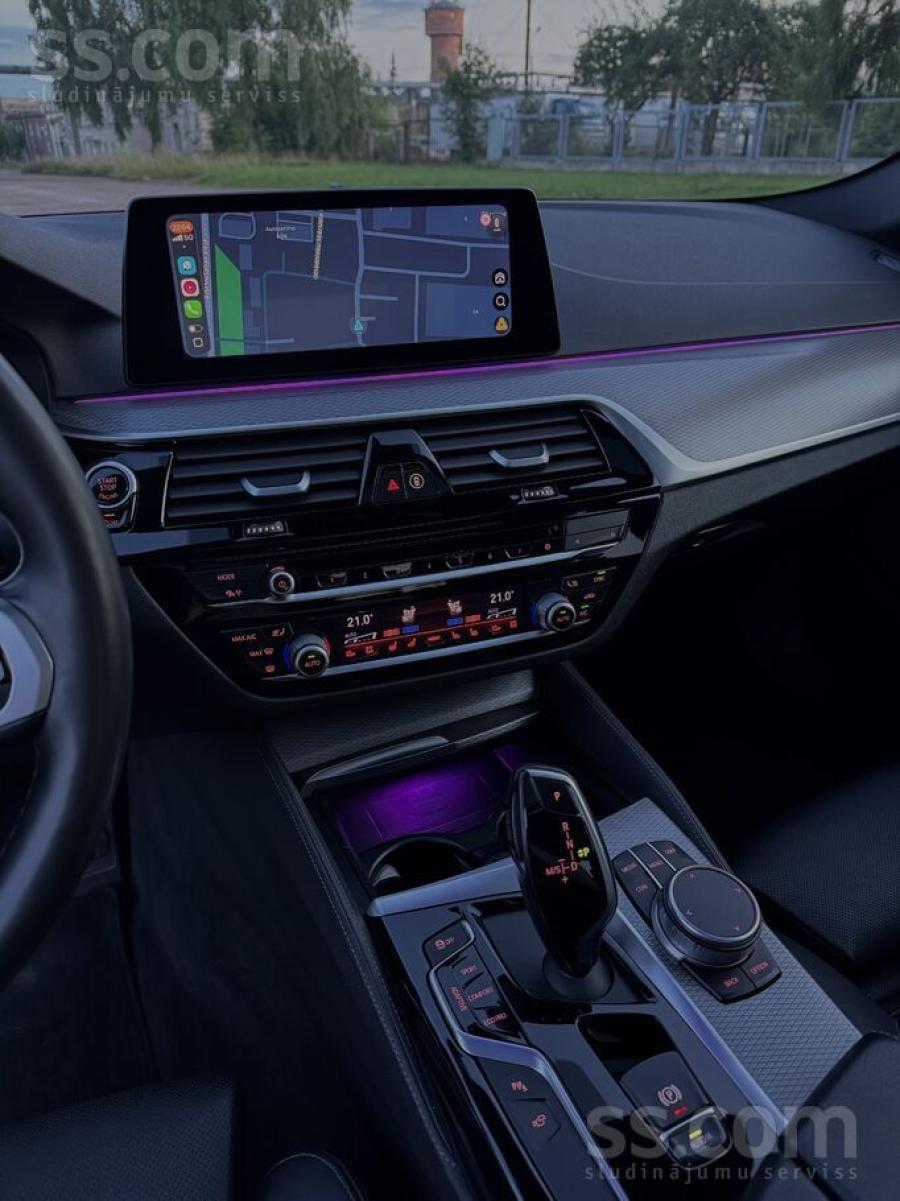 Black BMW 540 2019 in Rezekne, with an engine capacity of 3.00 L and mileage of 186 thousand km for 34000 €, photo 18 on AUTOMOTO.COM.LV