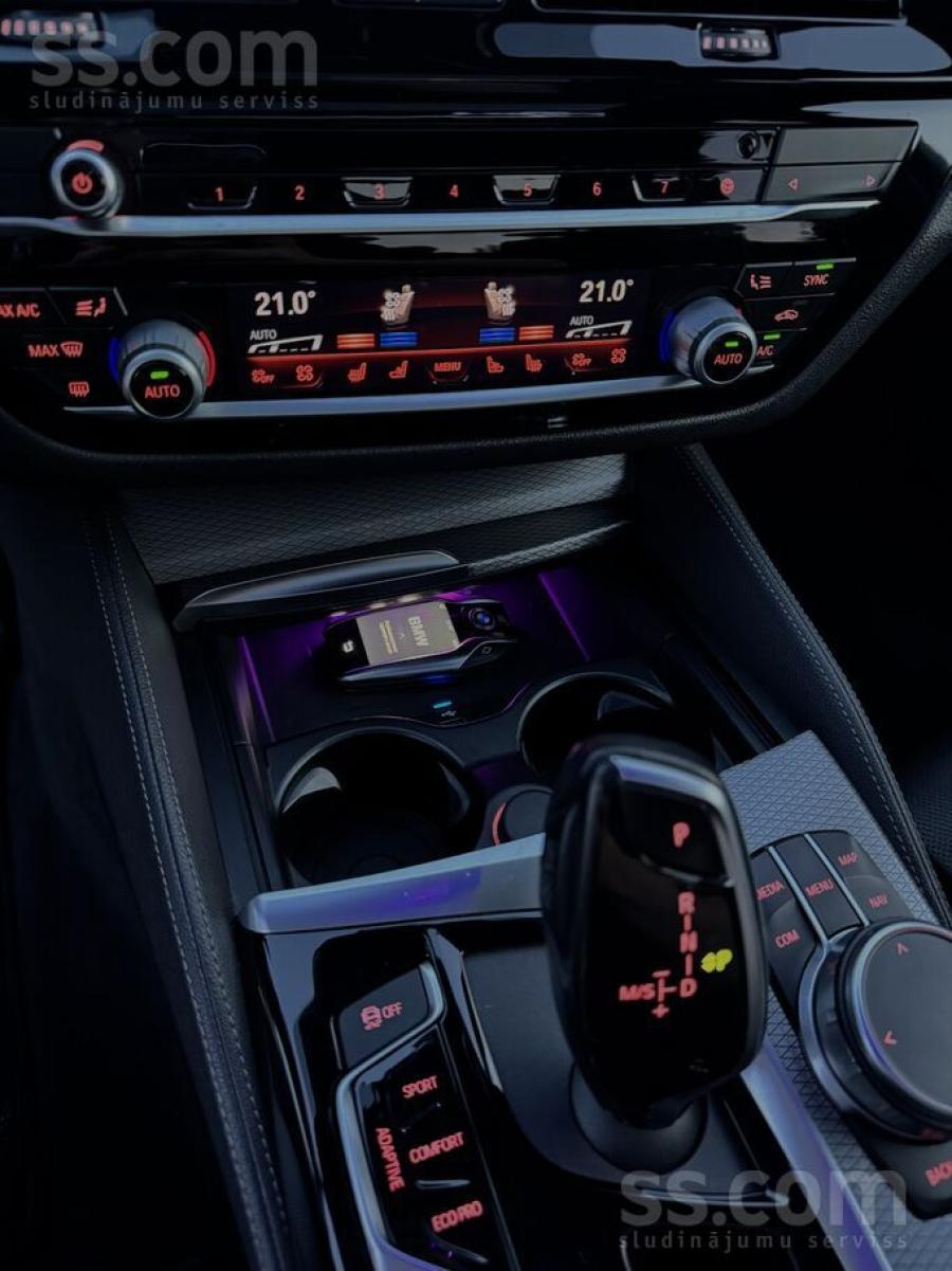 Black BMW 540 2019 in Rezekne, with an engine capacity of 3.00 L and mileage of 186 thousand km for 34000 €, photo 20 on AUTOMOTO.COM.LV