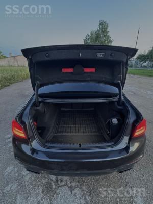 Black BMW 540 2019 in Rezekne, with an engine capacity of 3.00 L and mileage of 186 thousand km for 34000 €, photo 28 on AUTOMOTO.COM.LV