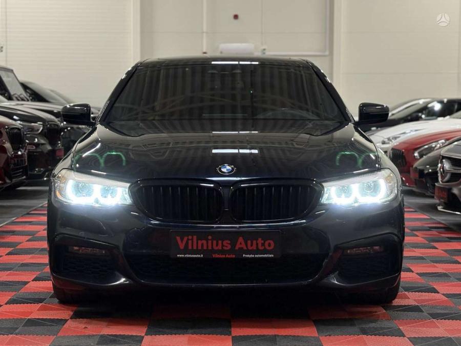 Melns BMW 540 2019 Viļņa, ar dzinēja tilpumu 3.00 L un nobraukumu 150 tūkst. km par 27990 €, foto 3 vietnē AUTOMOTO.COM.LV