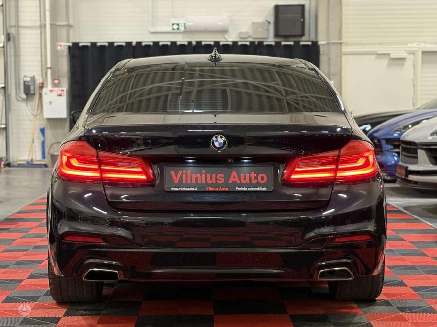 Melns BMW 540 2019 Viļņa, ar dzinēja tilpumu 3.00 L un nobraukumu 150 tūkst. km par 27990 €, foto 6 vietnē AUTOMOTO.COM.LV