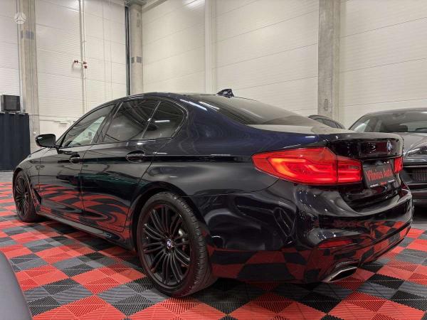Melns BMW 540 2019 Viļņa, ar dzinēja tilpumu 3.00 L un nobraukumu 150 tūkst. km par 27990 €, foto 7 vietnē AUTOMOTO.COM.LV