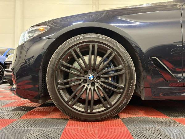 Melns BMW 540 2019 Viļņa, ar dzinēja tilpumu 3.00 L un nobraukumu 150 tūkst. km par 27990 €, foto 10 vietnē AUTOMOTO.COM.LV