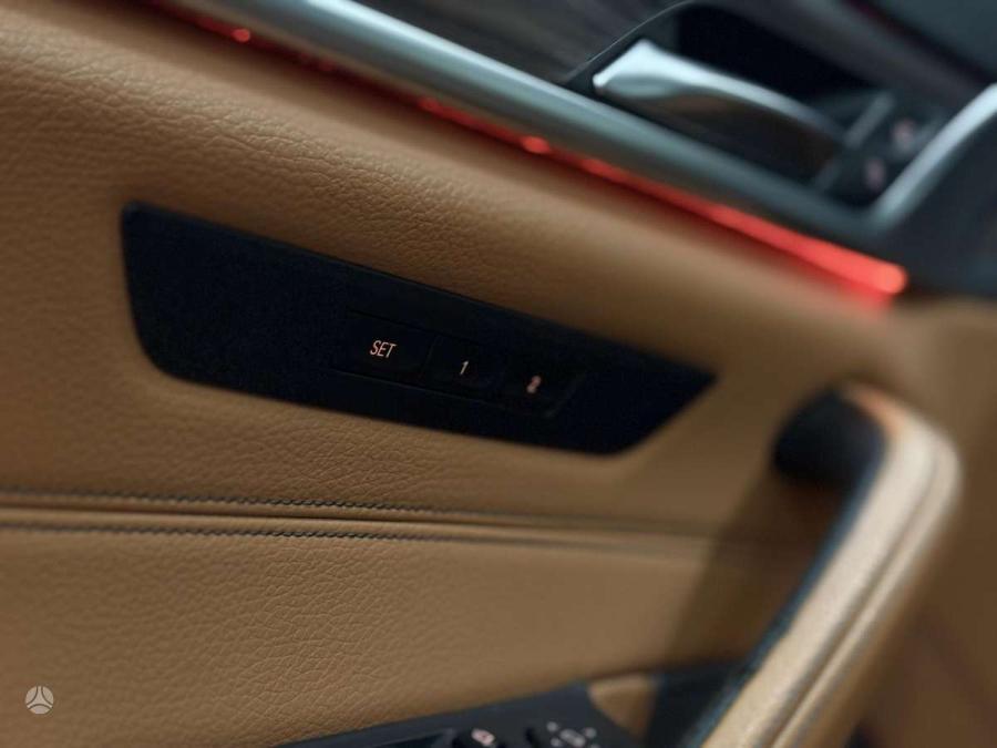 Melns BMW 540 2019 Viļņa, ar dzinēja tilpumu 3.00 L un nobraukumu 150 tūkst. km par 27990 €, foto 14 vietnē AUTOMOTO.COM.LV