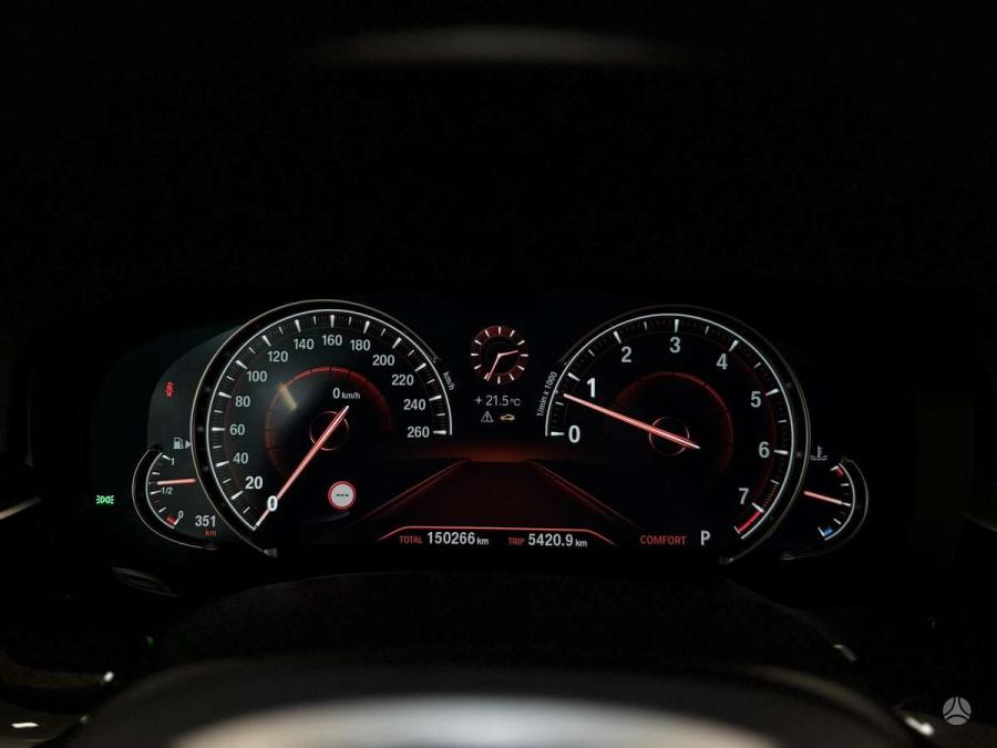 Melns BMW 540 2019 Viļņa, ar dzinēja tilpumu 3.00 L un nobraukumu 150 tūkst. km par 27990 €, foto 23 vietnē AUTOMOTO.COM.LV